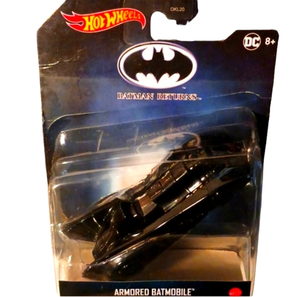 Mattel | Toys | Hot Wheels Batman Returns Armored Batmobile 5 Black ...